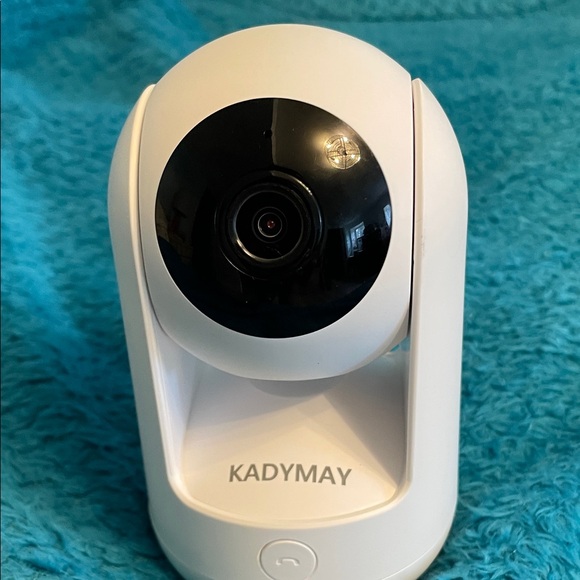 kadymay | Other | Nib Smart Pantilt Indoor Camera White Kadymay Full Hd ...